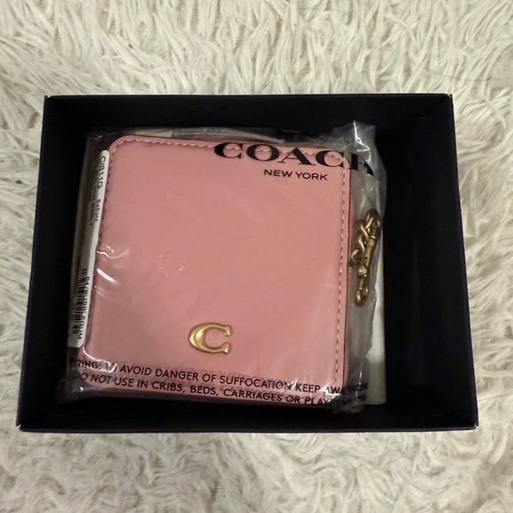 Coach | Bags | Coach Essential Half Flap Card Case | Poshmark